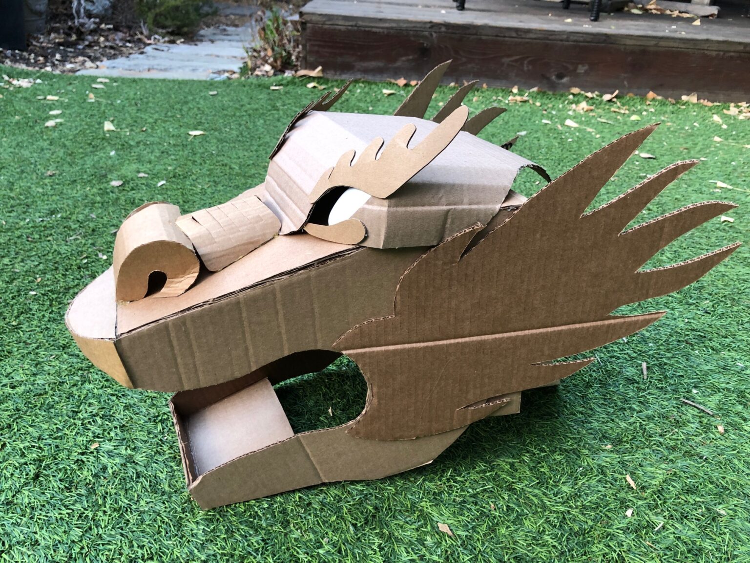 DIY dragon costume: make a dragon mask out of cardboard! – Sophy S ...